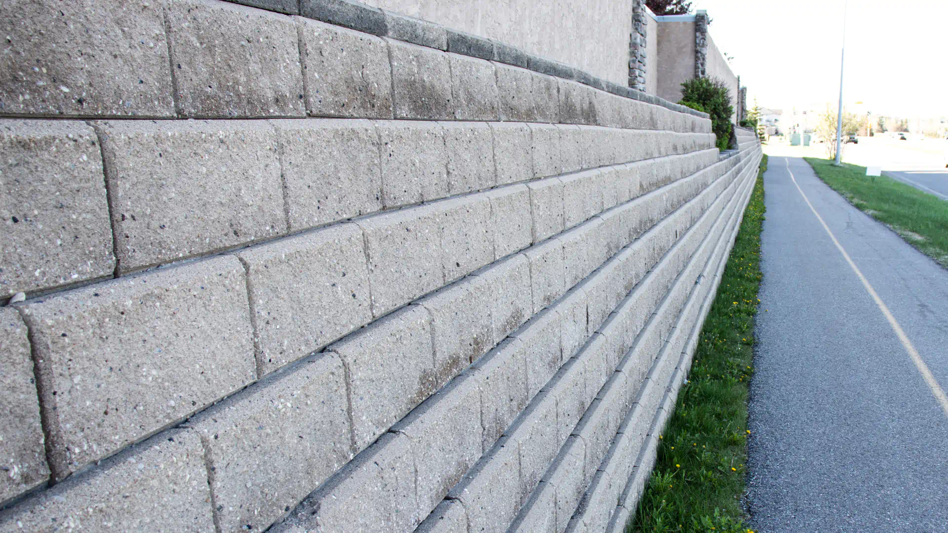 Concrete Retaining Wall Dallas, TX | 10% Off For Senior Citizens